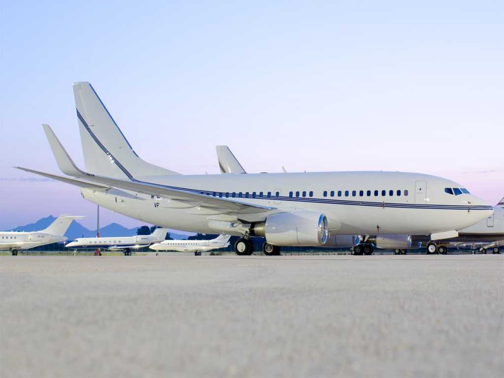 Boeing-737-exterior2 – Hongkong Jet